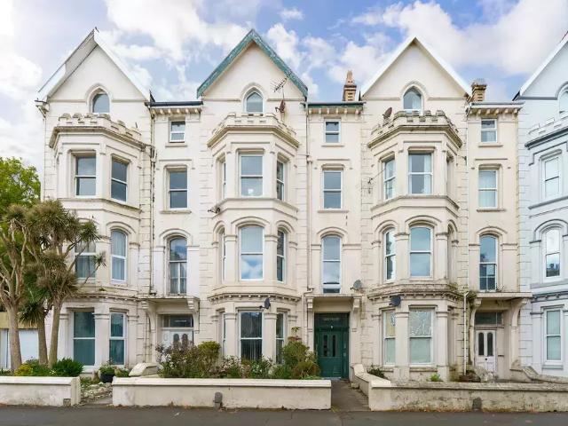 1 bedroom flat for sale