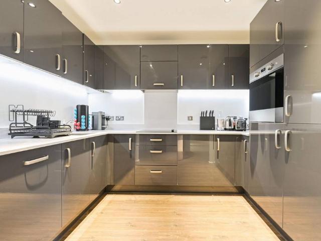 1 bedroom flat for sale