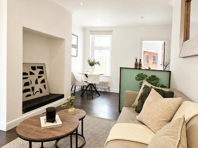 1 bedroom flat for sale