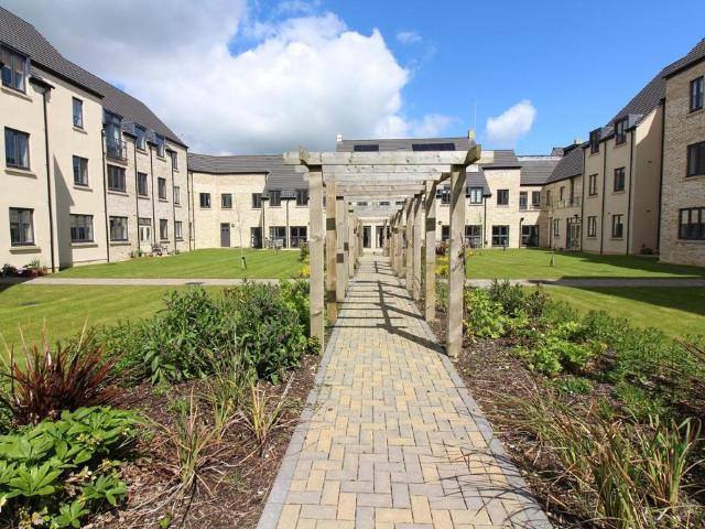 1 bedroom flat for sale