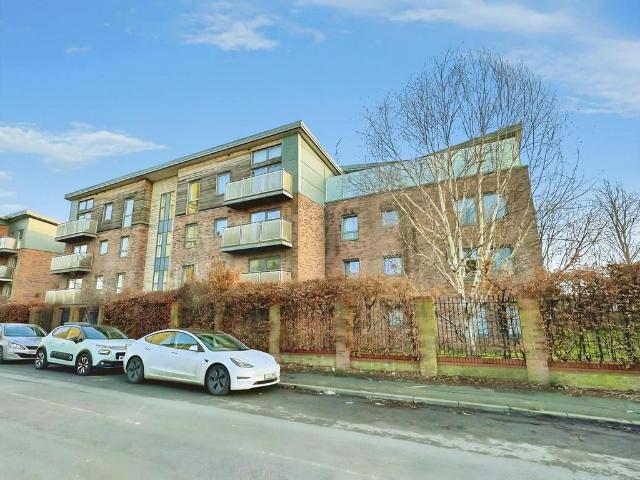 1 bedroom flat for sale