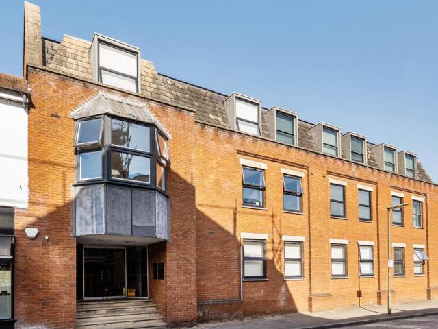 1 bedroom flat for sale
