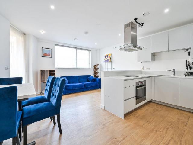 1 bedroom flat for sale