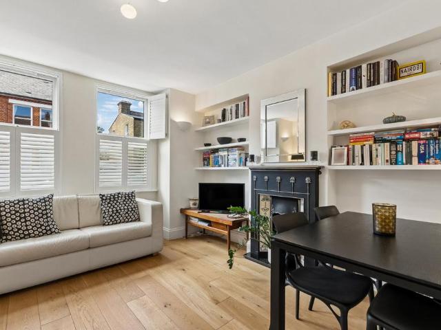 1 bedroom flat for sale