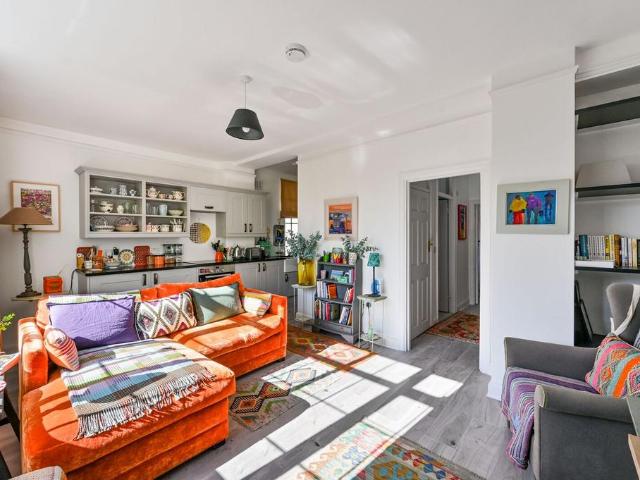 1 bedroom flat for sale