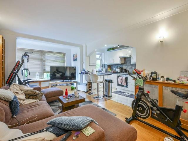 1 bedroom flat for sale
