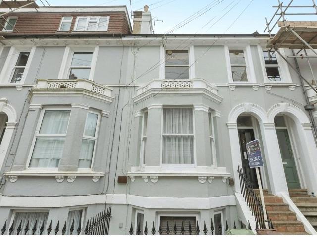 1 bedroom flat for sale