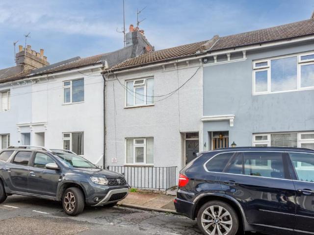 1 bedroom flat for sale