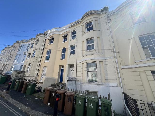 1 bedroom flat for sale