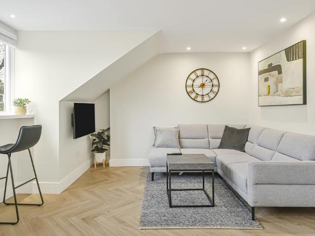 1 bedroom flat for sale