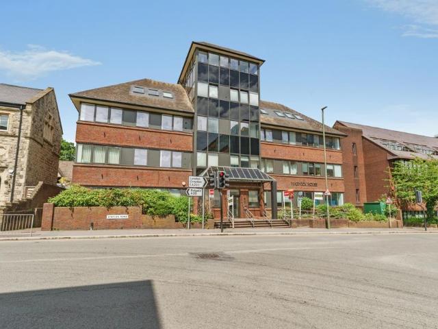 1 bedroom flat for sale