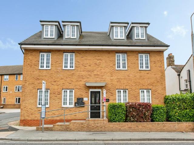 1 bedroom flat for sale