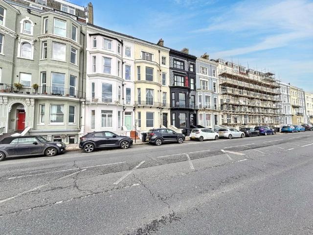 1 bedroom flat for sale