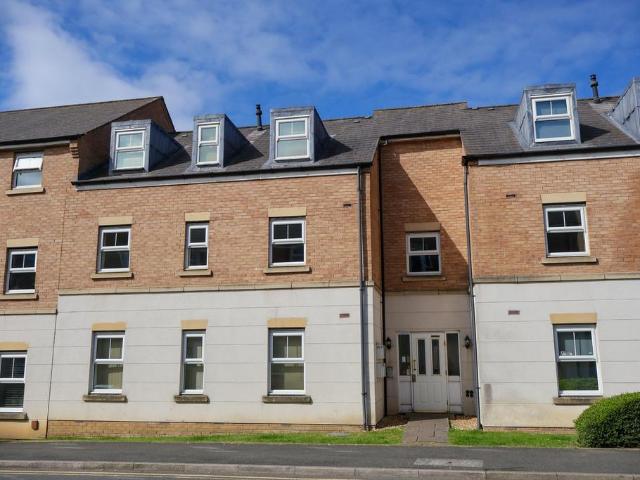 1 bedroom flat for sale
