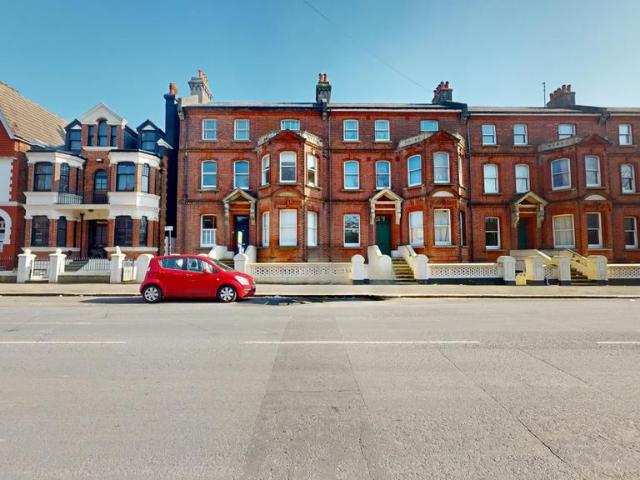 1 bedroom flat for sale