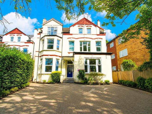 1 bedroom flat for sale