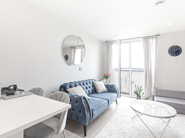 1 bedroom flat for sale
