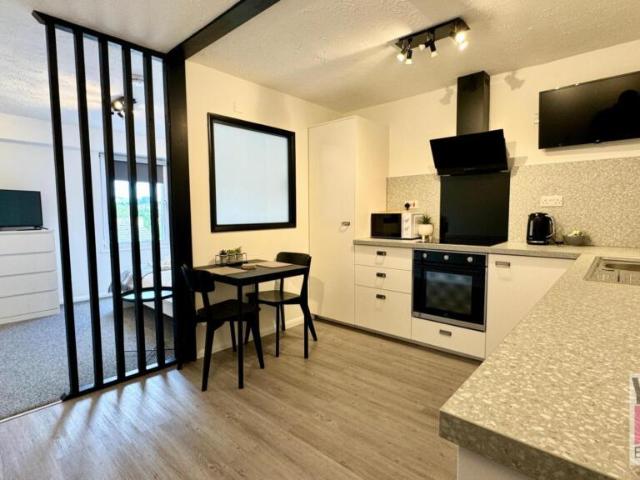 1 bedroom flat for sale