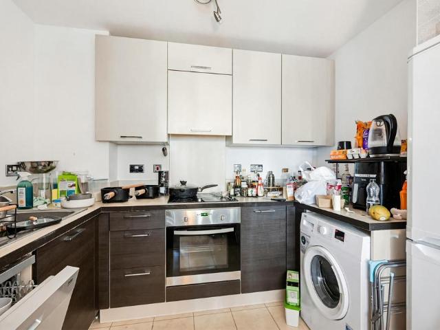 1 bedroom flat for sale