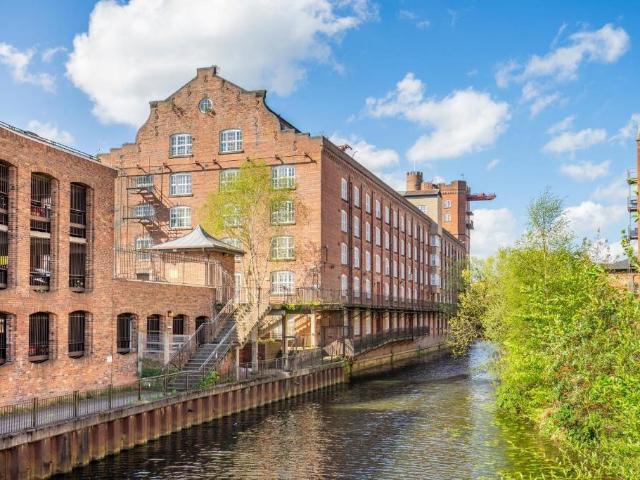 1 bedroom flat for sale