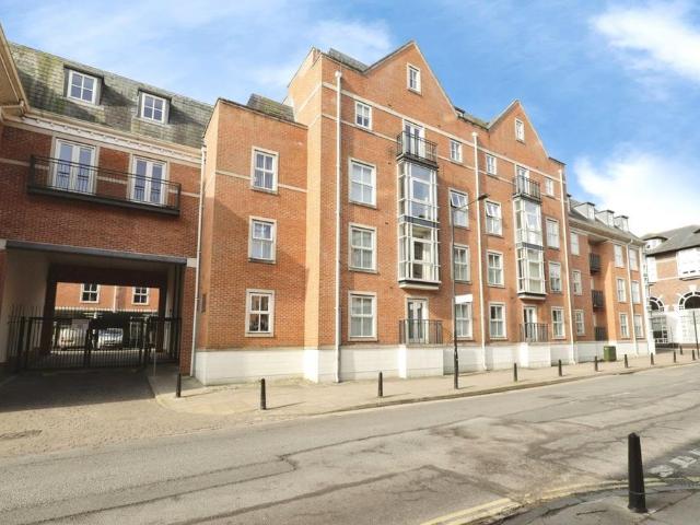 1 bedroom flat for sale