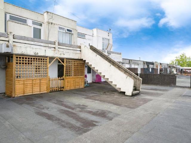 1 bedroom flat for sale