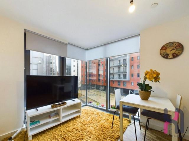 1 bedroom flat for sale