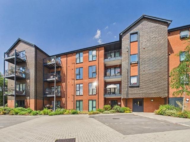 1 bedroom flat for sale