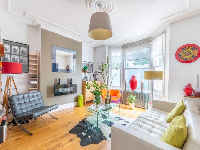 1 bedroom flat for sale