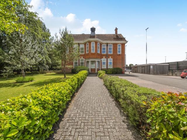 1 bedroom flat for sale