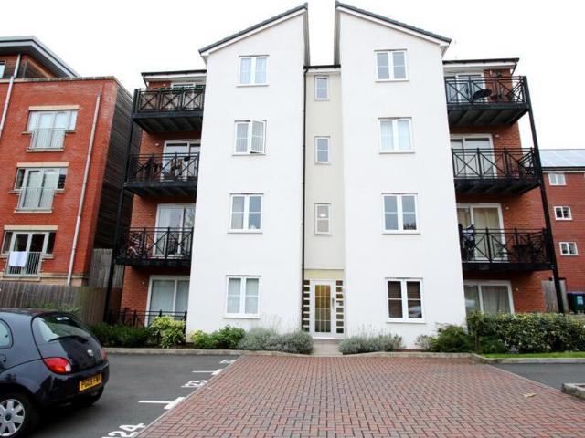 1 bedroom flat for sale