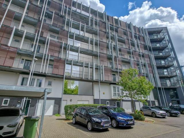 1 bedroom flat for sale