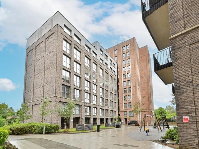 1 bedroom flat for sale
