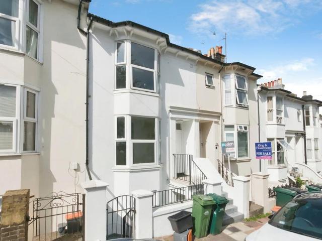 1 bedroom flat for sale