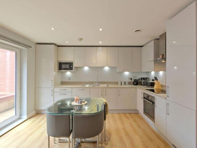 1 bedroom flat for sale