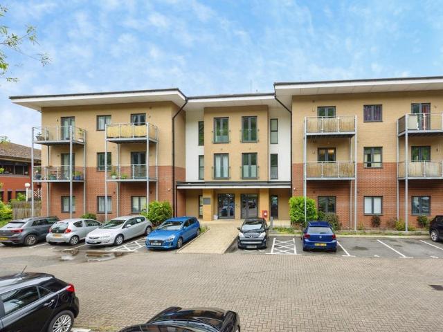 1 bedroom flat for sale