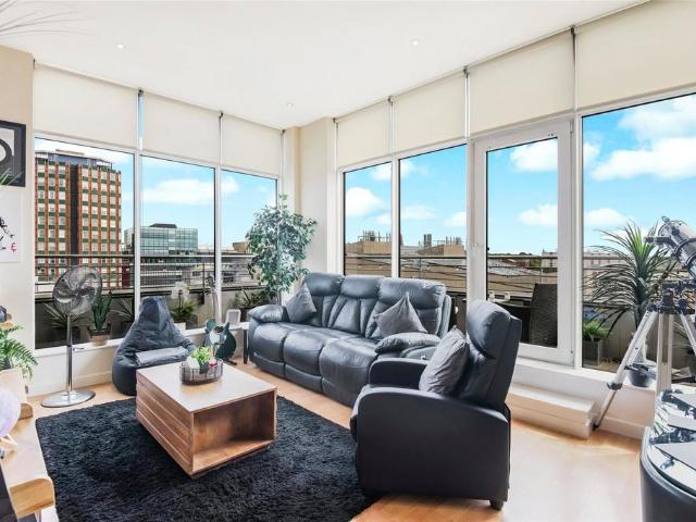 1 bedroom flat for sale