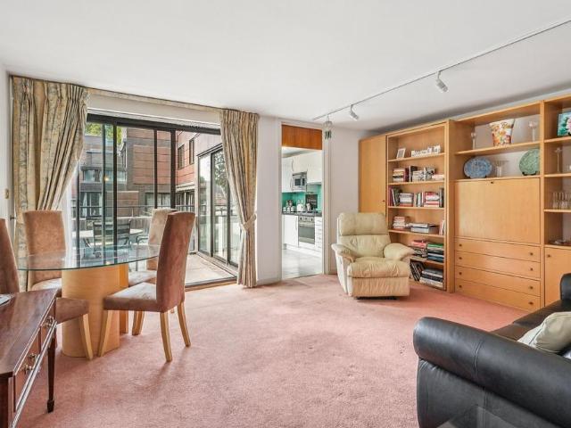 1 bedroom flat for sale