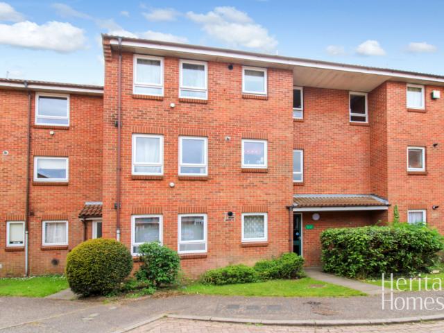 1 bedroom flat for sale