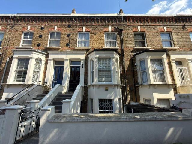 1 bedroom flat for sale
