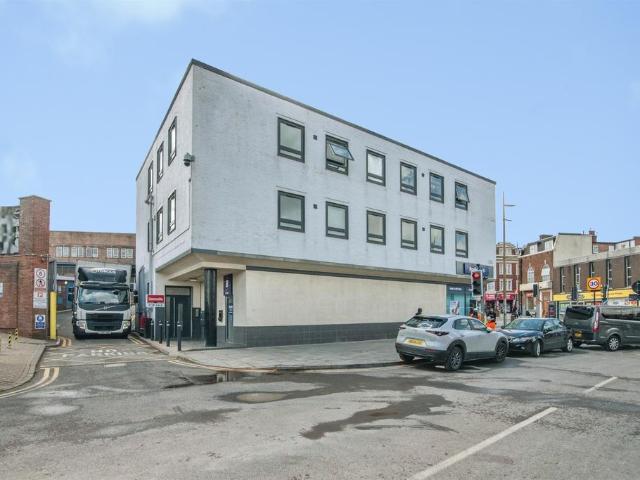 1 bedroom flat for sale