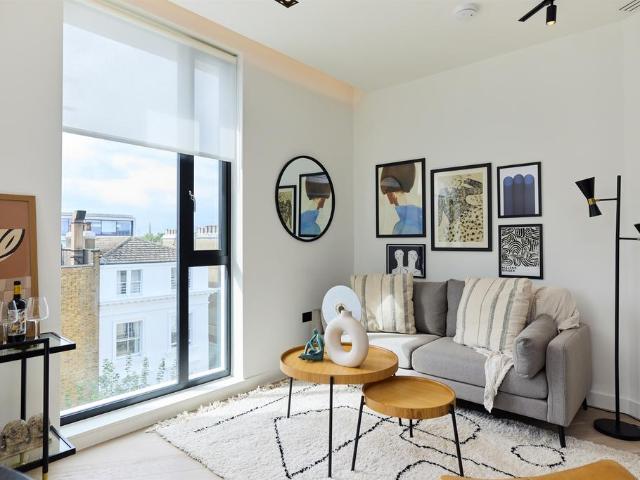 1 bedroom flat for sale