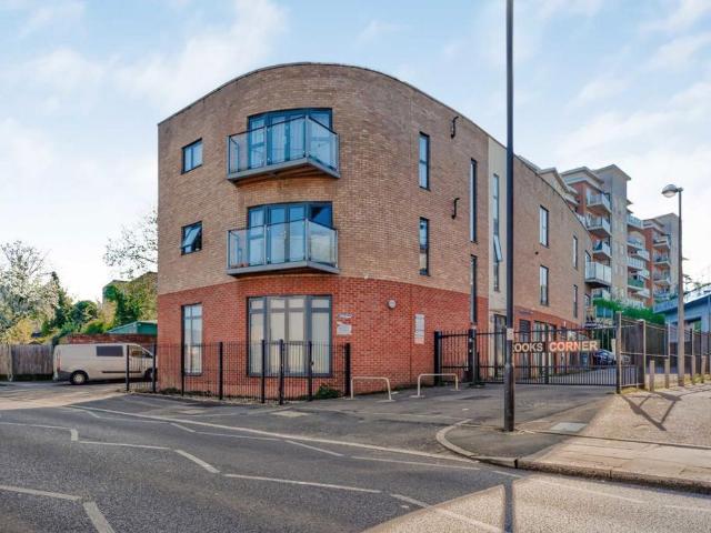 1 bedroom flat for sale