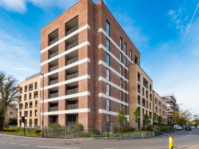 1 bedroom flat for sale