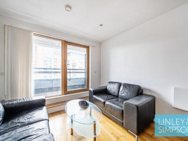 1 bedroom flat for sale