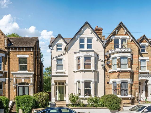 1 bedroom flat for sale
