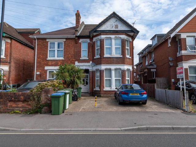 1 bedroom flat for sale