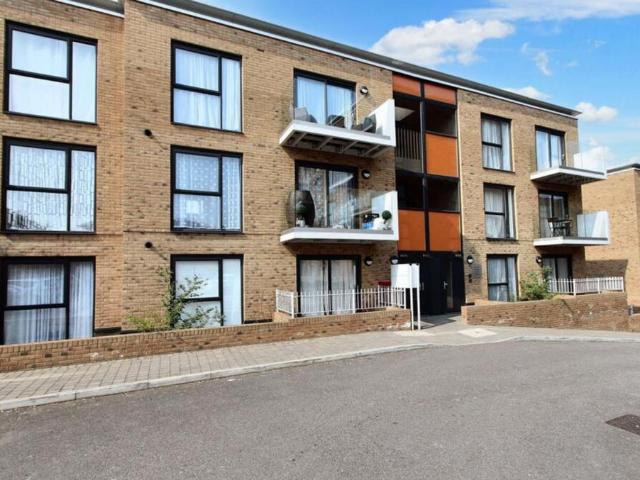 1 bedroom flat for sale