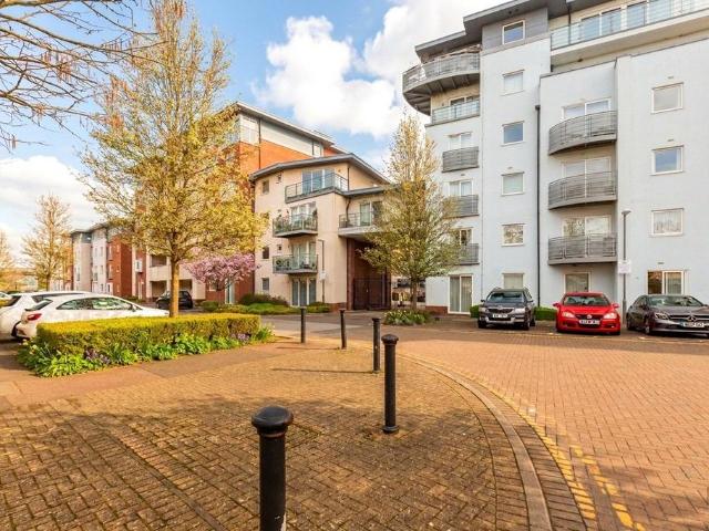 1 bedroom flat for sale