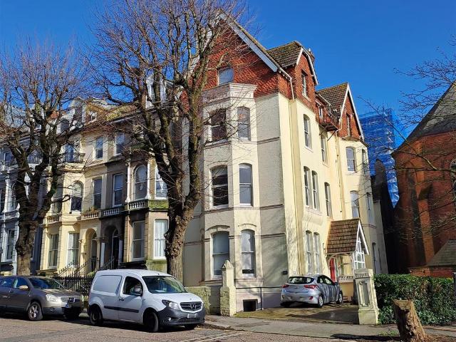 1 bedroom flat for sale